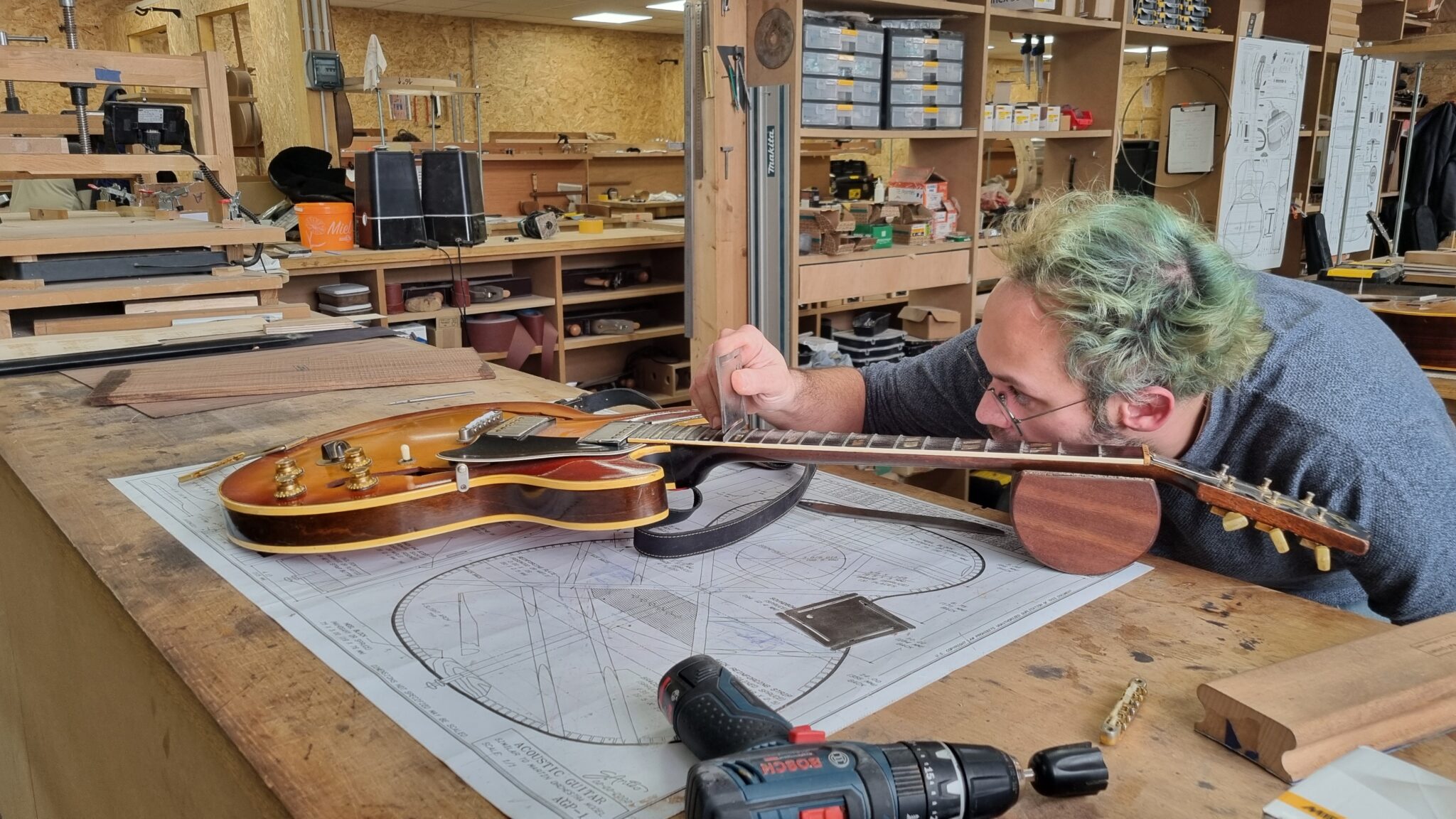 Formation Luthier guitare CPF, OPCO, FAF - PASSPASSION